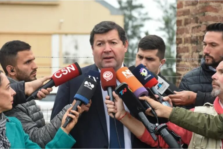 Juan Arregin: «es llamativo que todos se enfermen» en el clan Sena ...